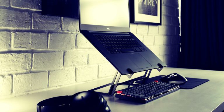 14 Practical Benefits of Using a Laptop Stand - Improve Workspace