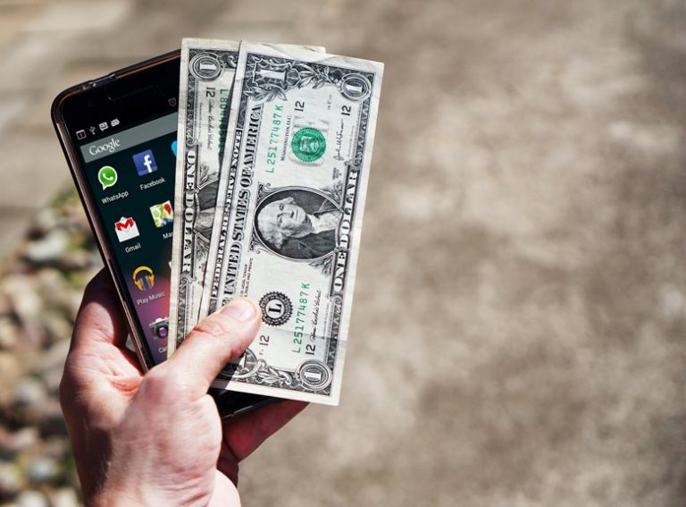 Foot Forward: The Best Apps to Sell Feet Pics and Make Money Safely ...